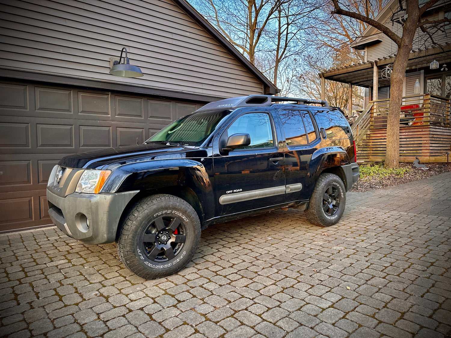 2005 Nissan Xterra with 1" Inch Wheel Spacers – Titan Wheel Accessories